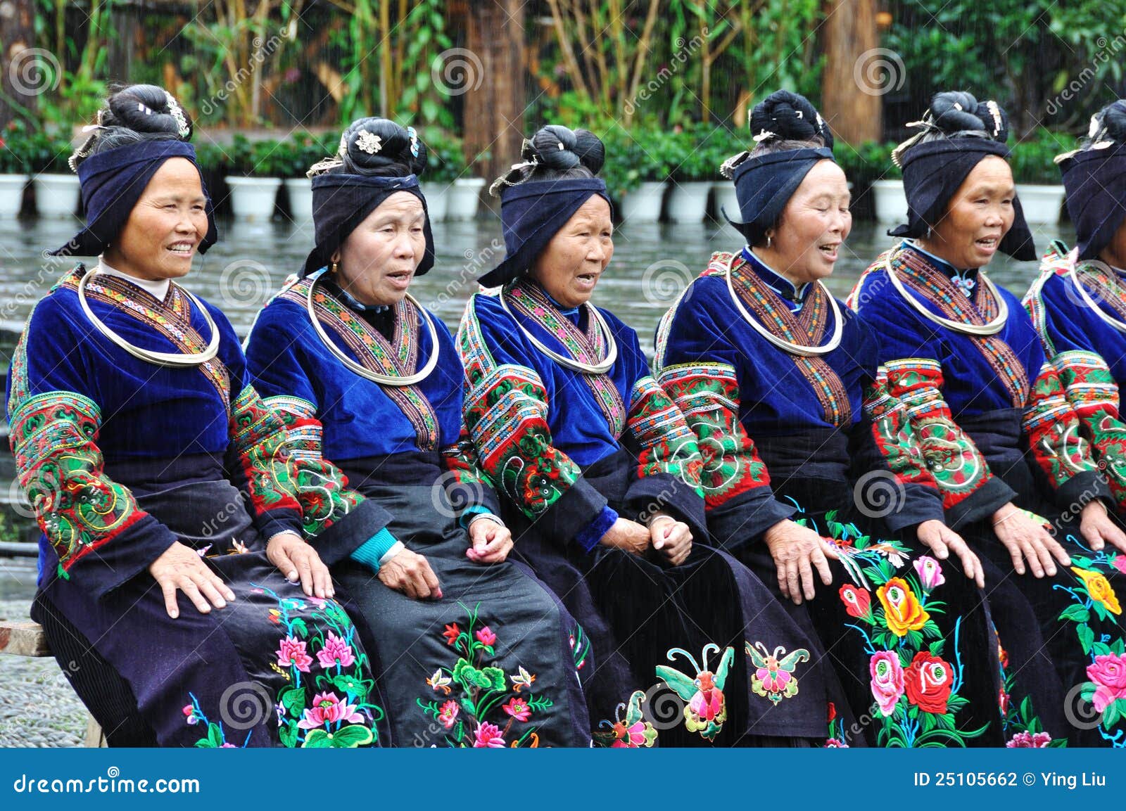 The chinese miao old women editorial photography. Image of asia - 25105662