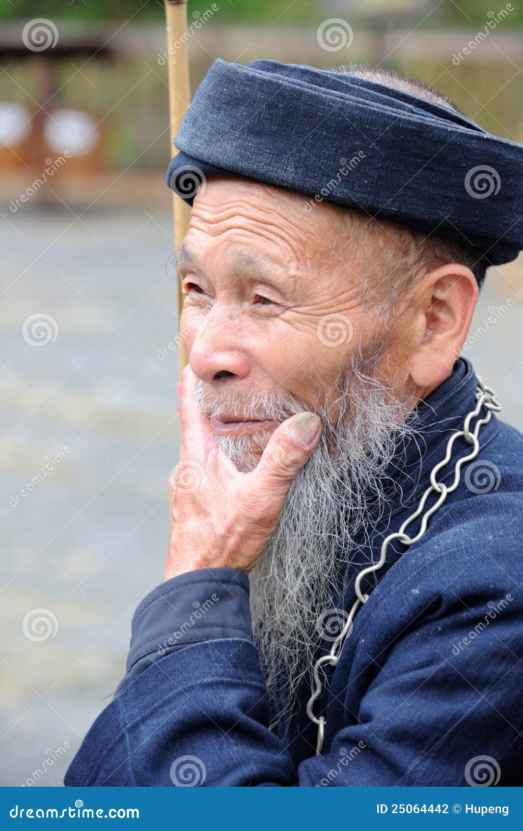 An chinese miaos old man editorial photography. Image of chinese - 25064442