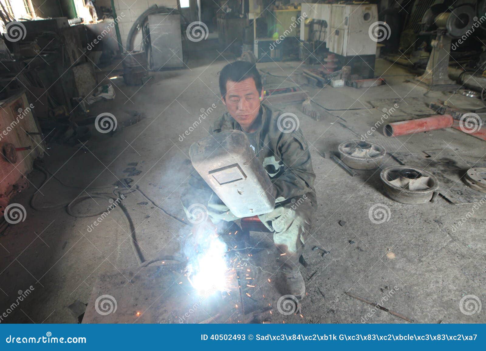 Chinese mine workers editorial stock photo. Image of accident - 40502493
