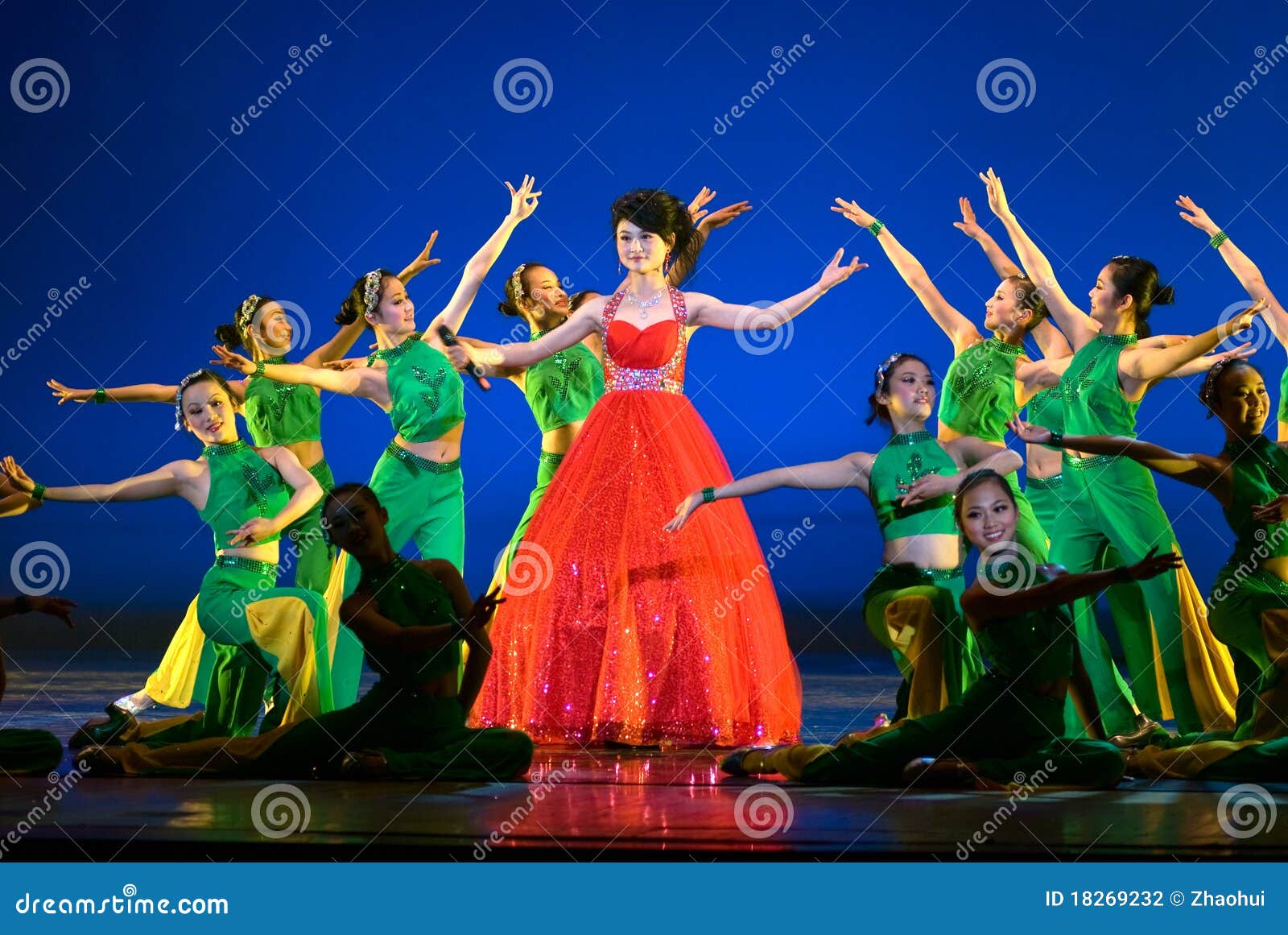 Chinese modern dance editorial photography. Image of passionate - 18269232