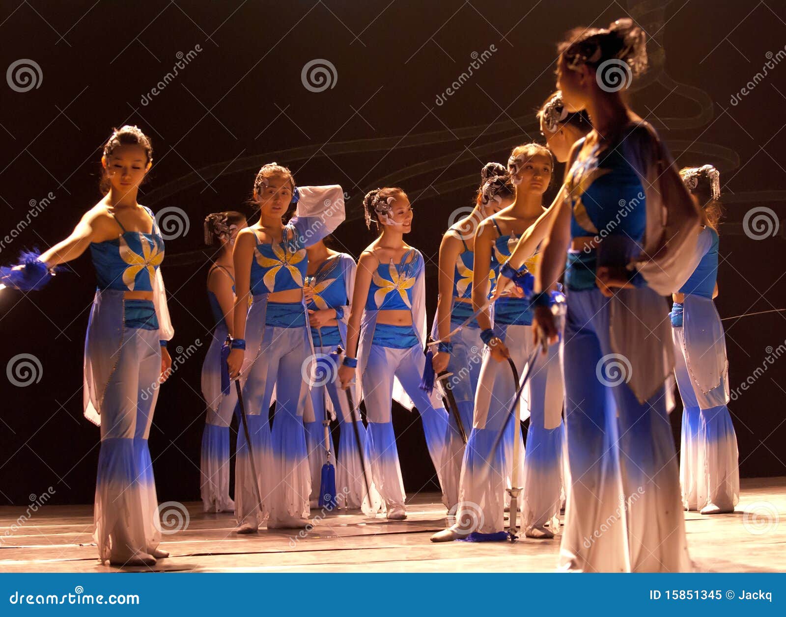 Chinese modern dancers editorial image. Image of movement - 15851345