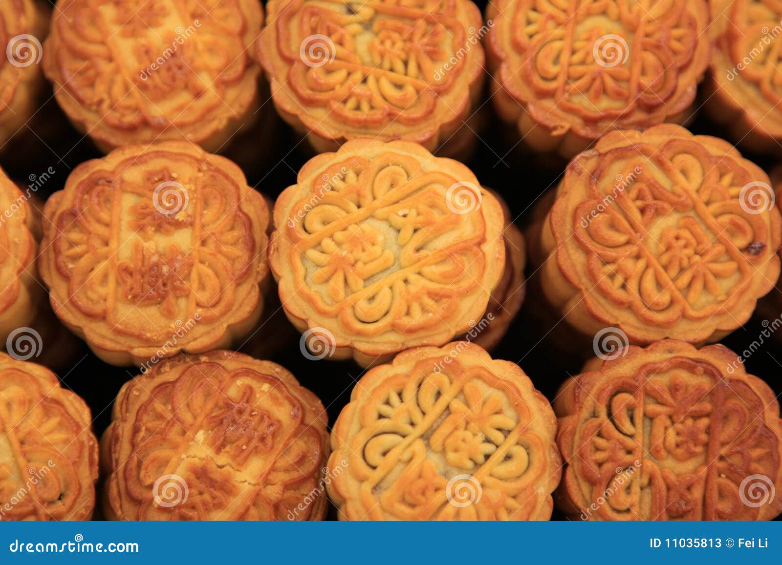 Chinese moon cake$2 stock image. Image of asian, gift - 11035813