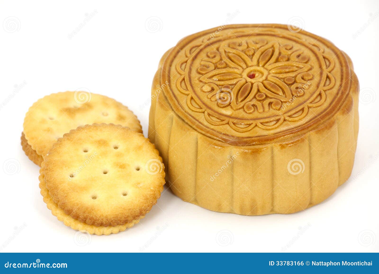 Chinese Mooncake and Biscuit Stock Photo - Image of crispy, chinese ...