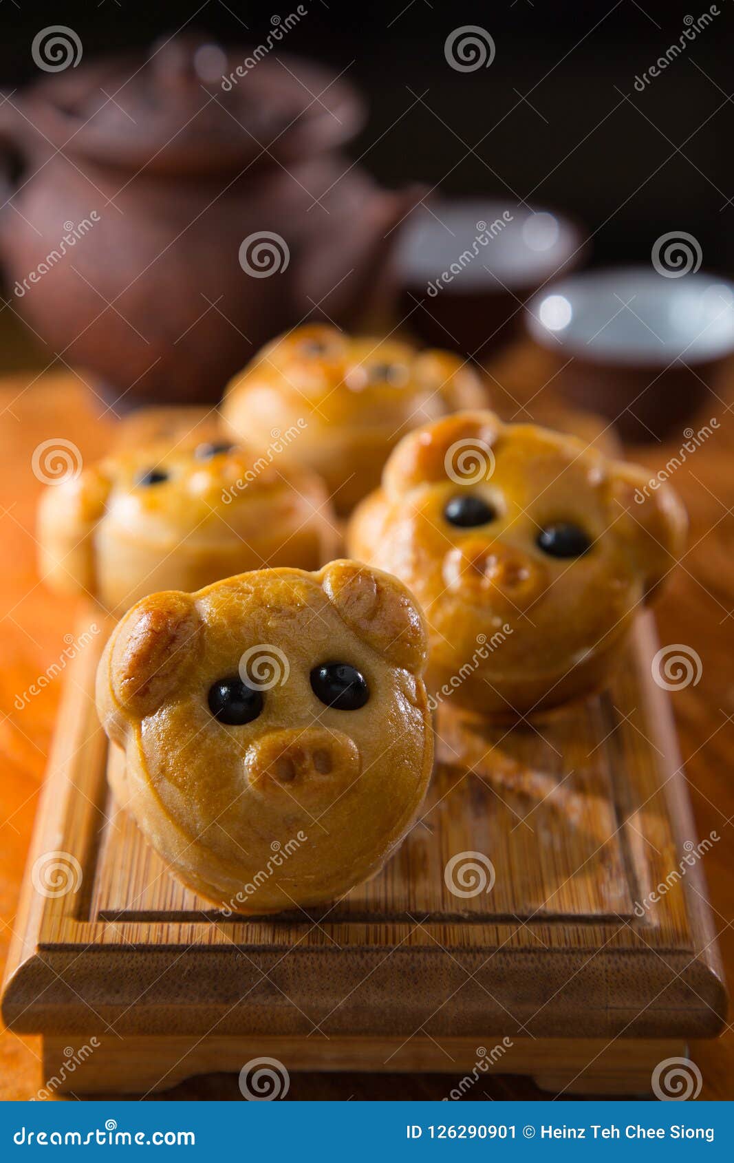 Chinese mooncake biscuit stock image. Image of chinese - 126290901