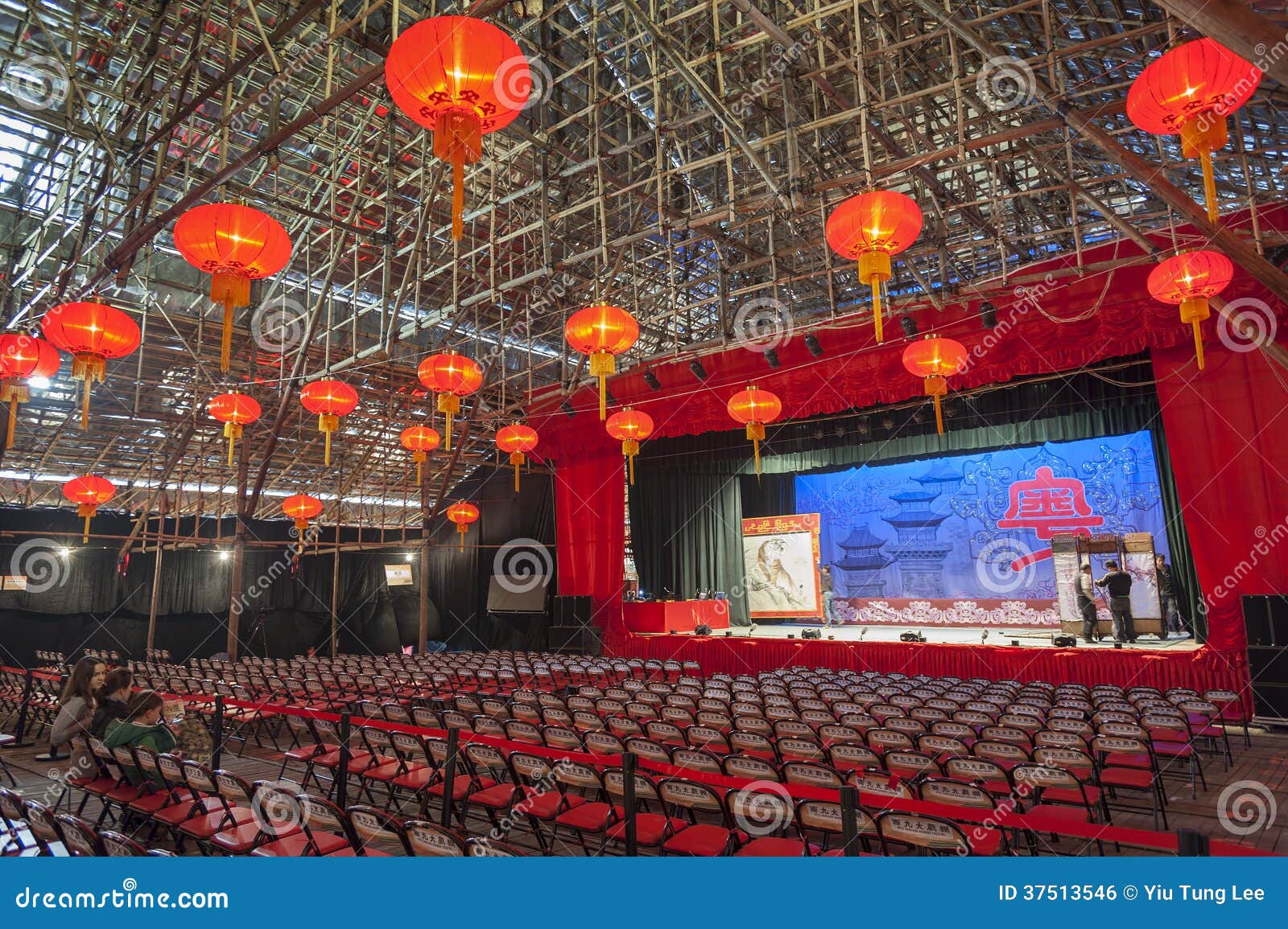 Chinese Opera Theater editorial photo. Image of dramatic - 37513546