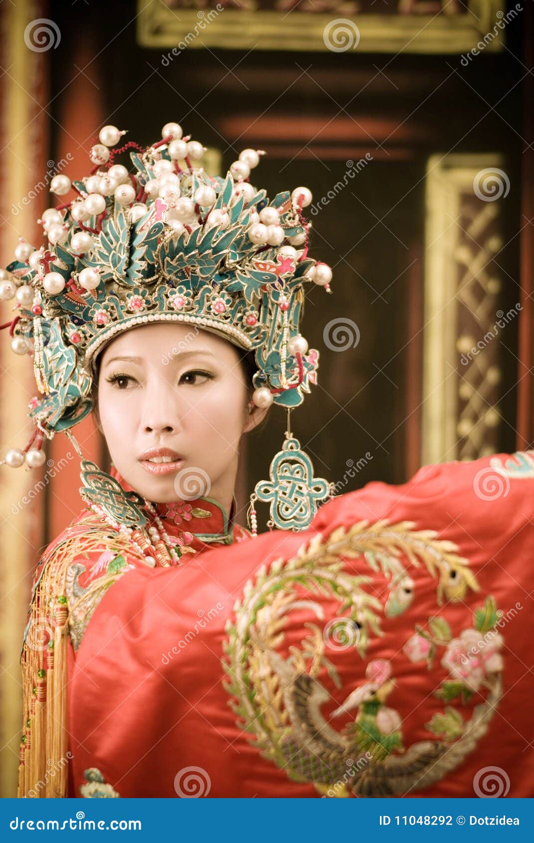 Chinese Opera Woman Portrait Stock Photo - Image of opera, culture ...