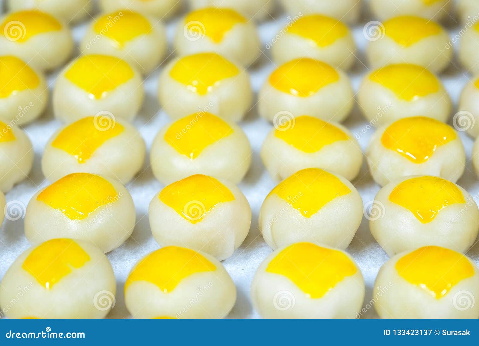 Chinese pastry moon cake stock image. Image of gold - 133423137