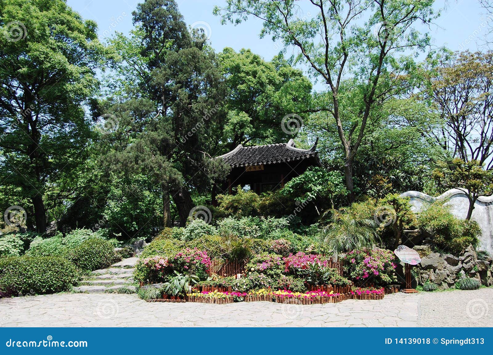 Chinese pavilion stock photo. Image of step, gloriette - 14139018