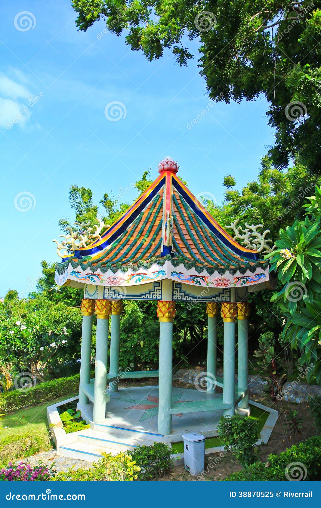 Chinese Pavilion stock image. Image of natural, asian - 38870525