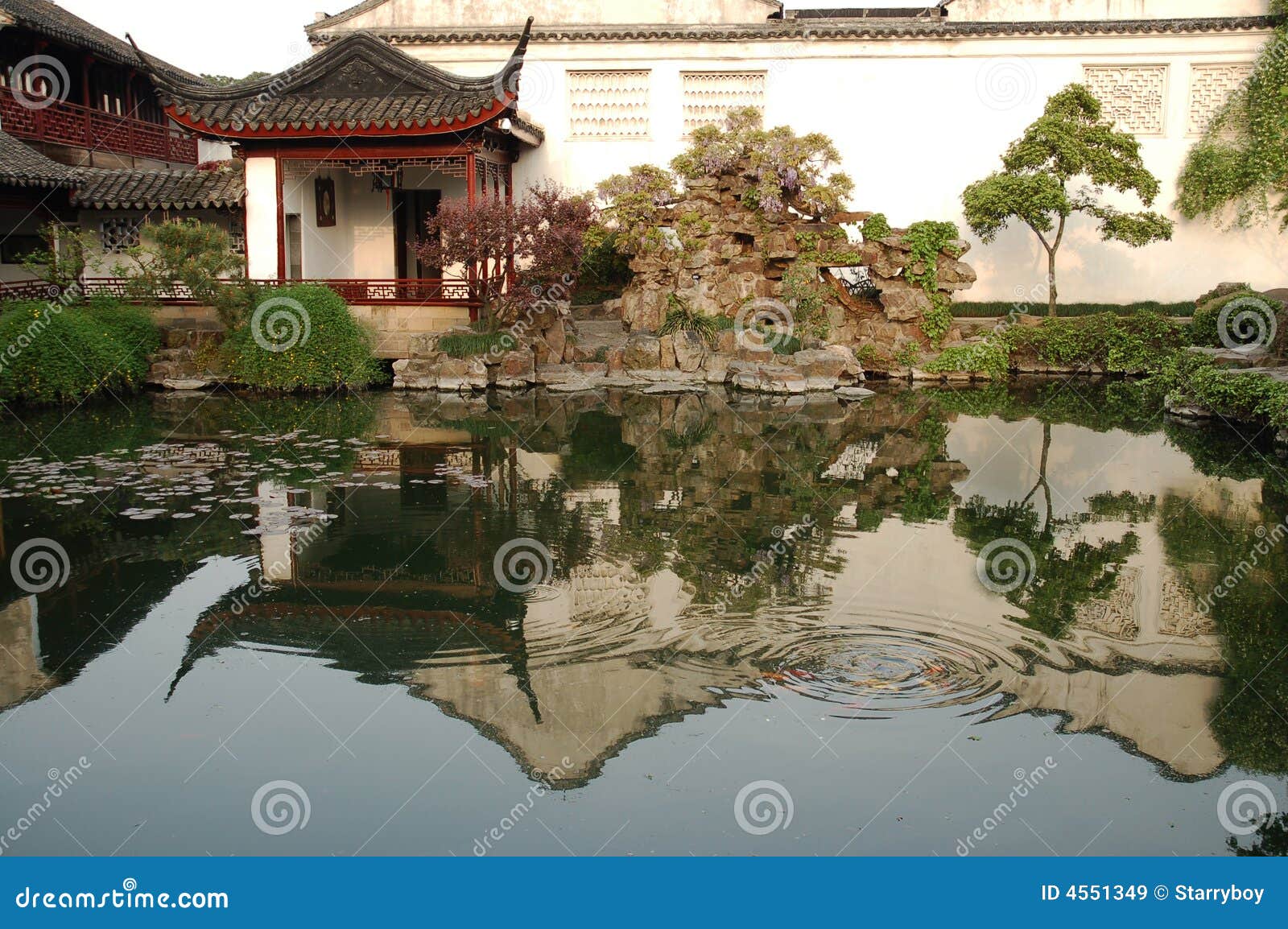 Chinese Pavilions stock image. Image of courtyard, beauty - 4551349