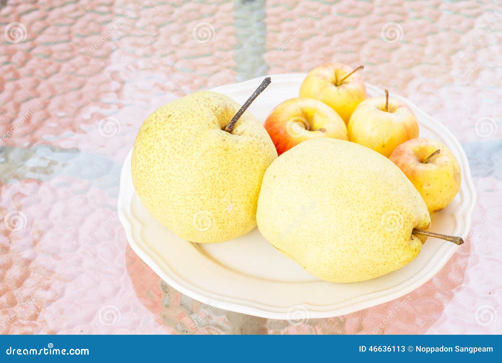 Chinese pear and apple. stock image. Image of healty - 46636113