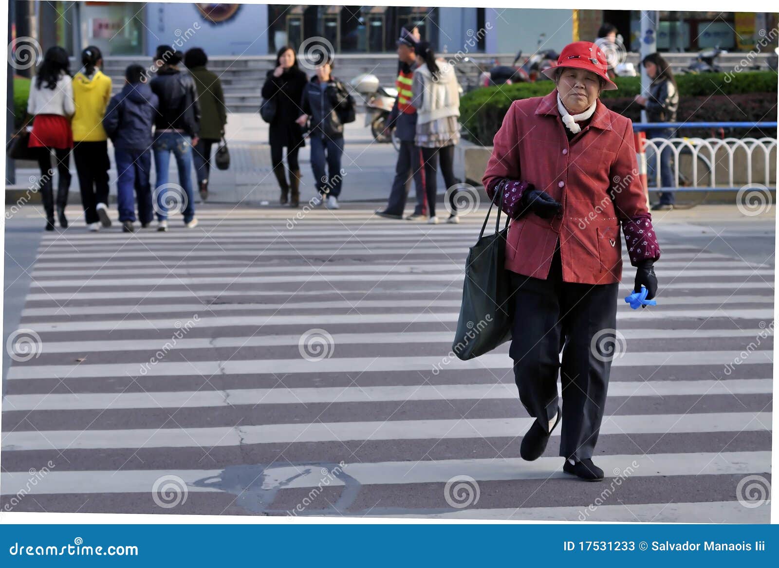 Chinese Pedestrians editorial stock photo. Image of traffic - 17531233