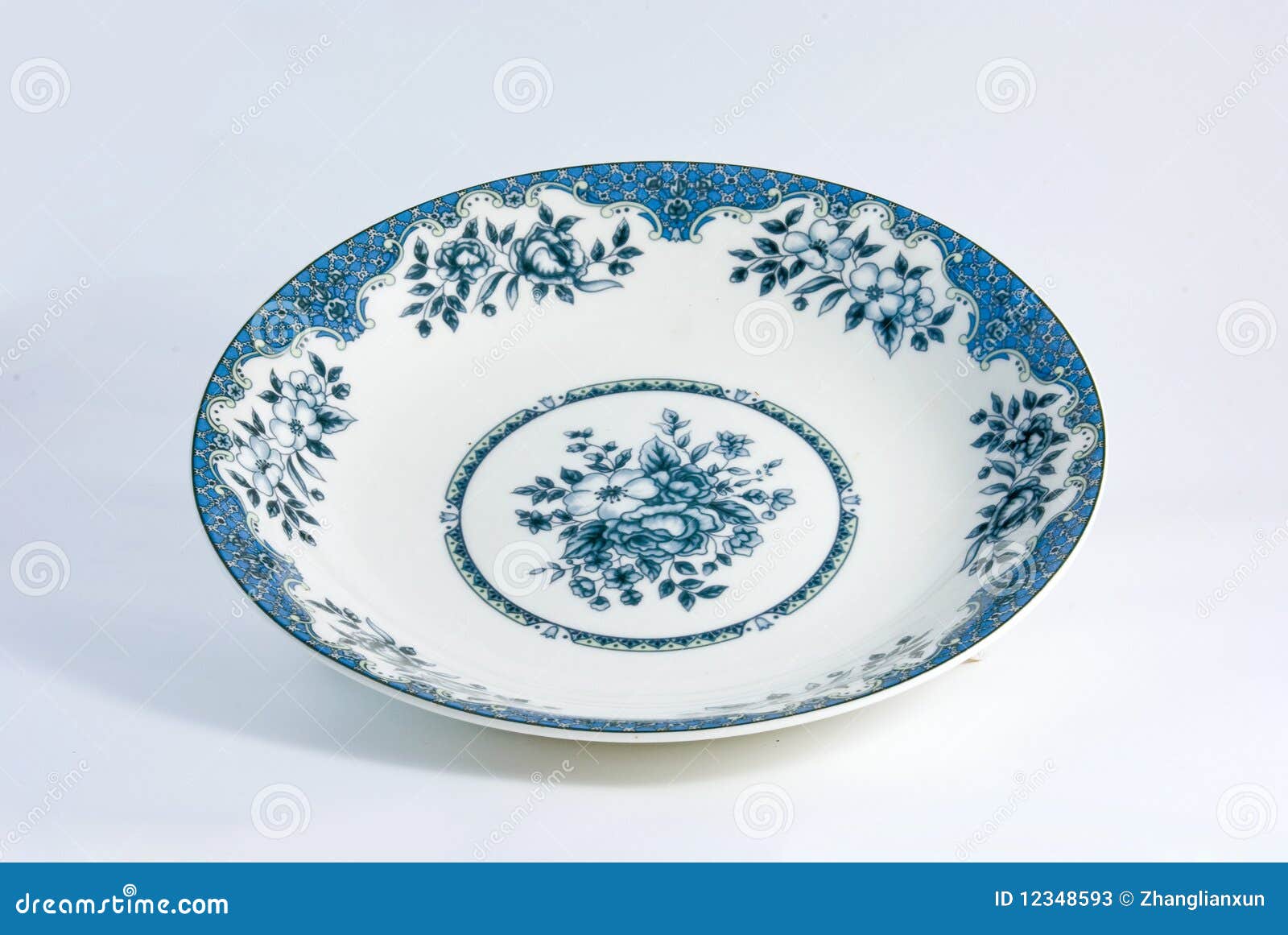 Chinese porcelain plate stock image. Image of descriptive - 12348593