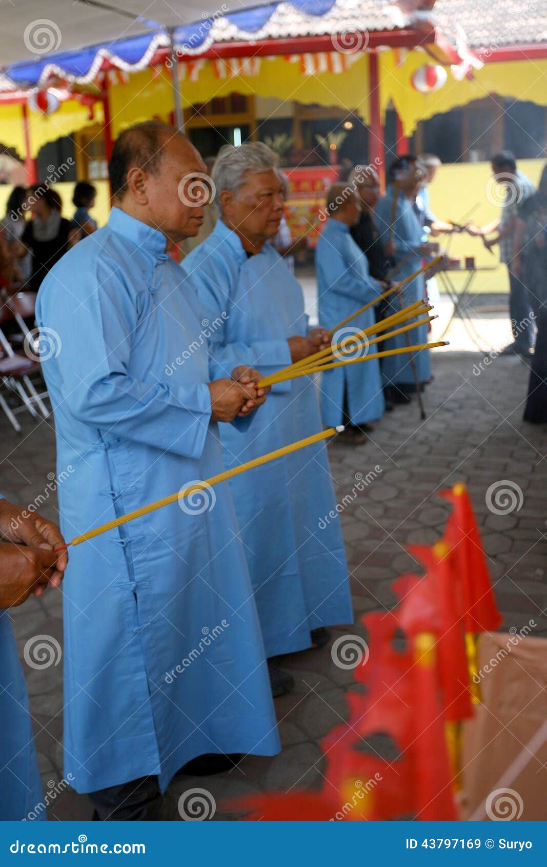 Chinese pray editorial stock image. Image of java, temple - 43797169