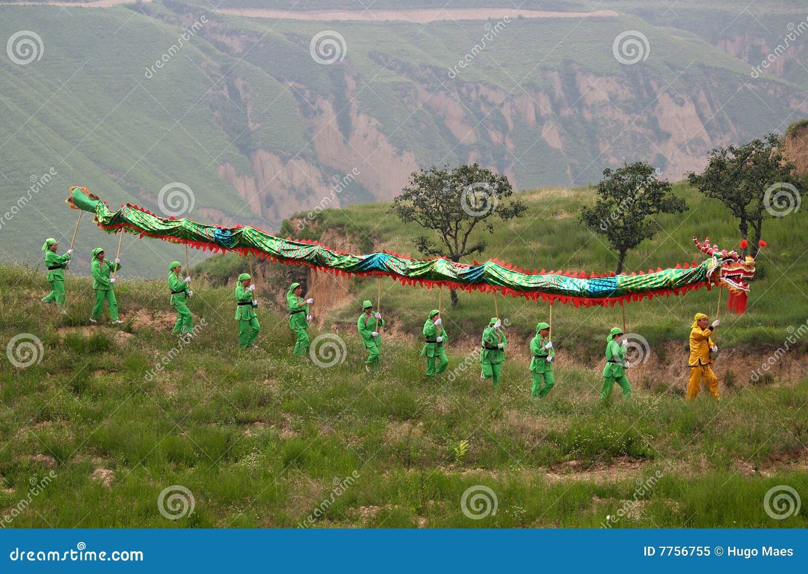Chinese Procession with Dragon Editorial Image - Image of costume ...