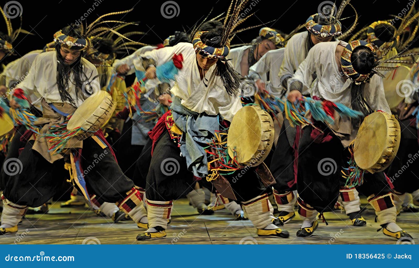 Chinese Qiang ethnic dance editorial image. Image of fitness - 18356425