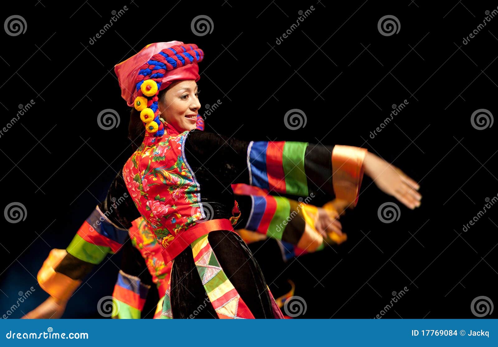 Chinese Qiang Ethnic Dancer Editorial Stock Image - Image of dress ...