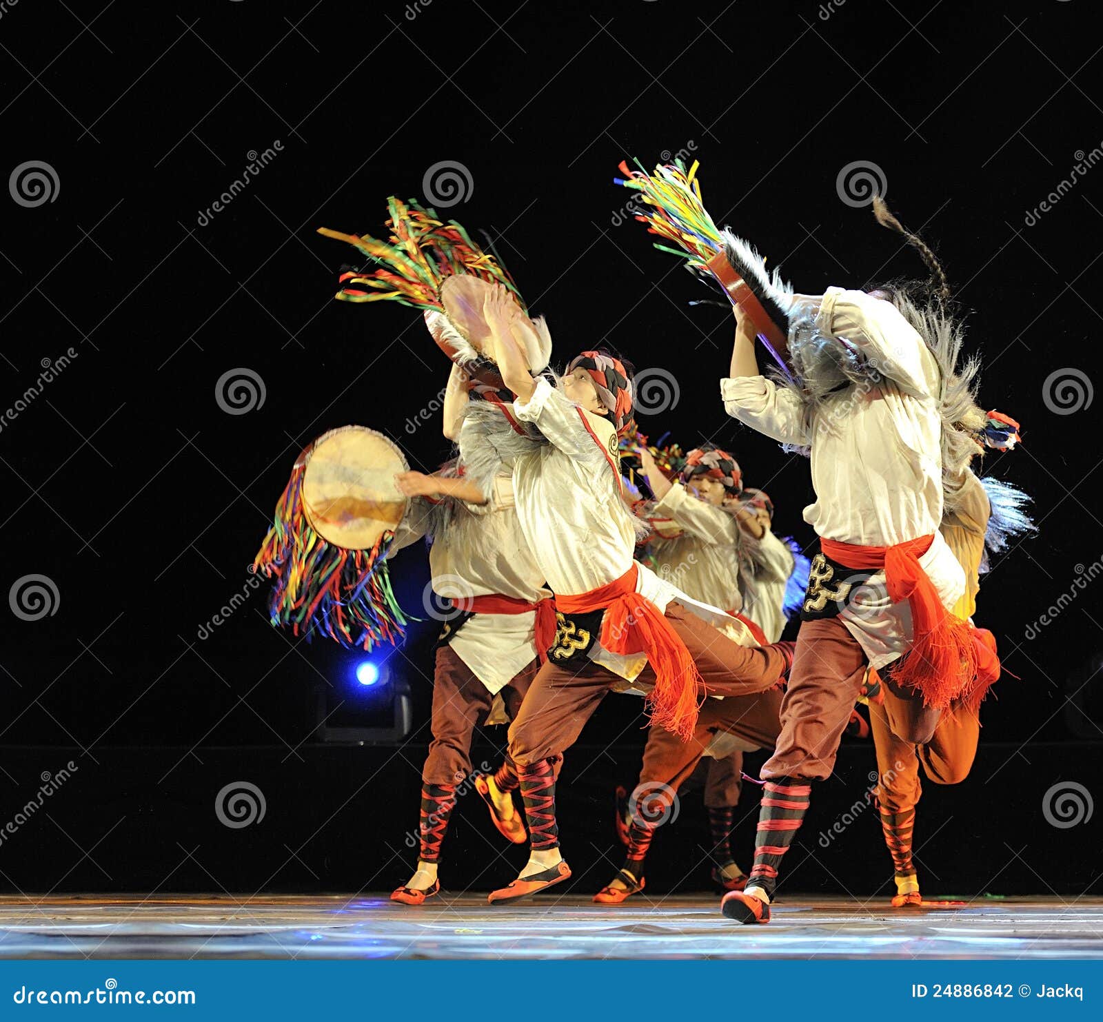 Chinese Qiang Ethnic Dancers Editorial Photography - Image of fervor ...