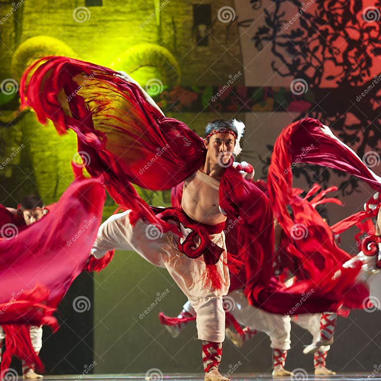 Chinese Qiang National Dancer Editorial Stock Image - Image of people ...