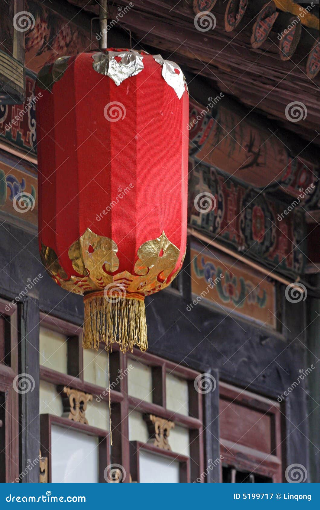 Chinese rode lantaarn stock afbeelding. Image of buiten - 5199717