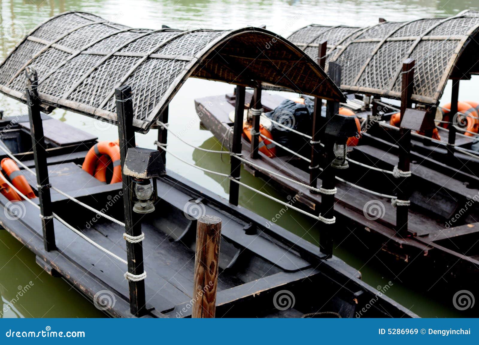 The Chinese sampan stock image. Image of china, berth - 5286969