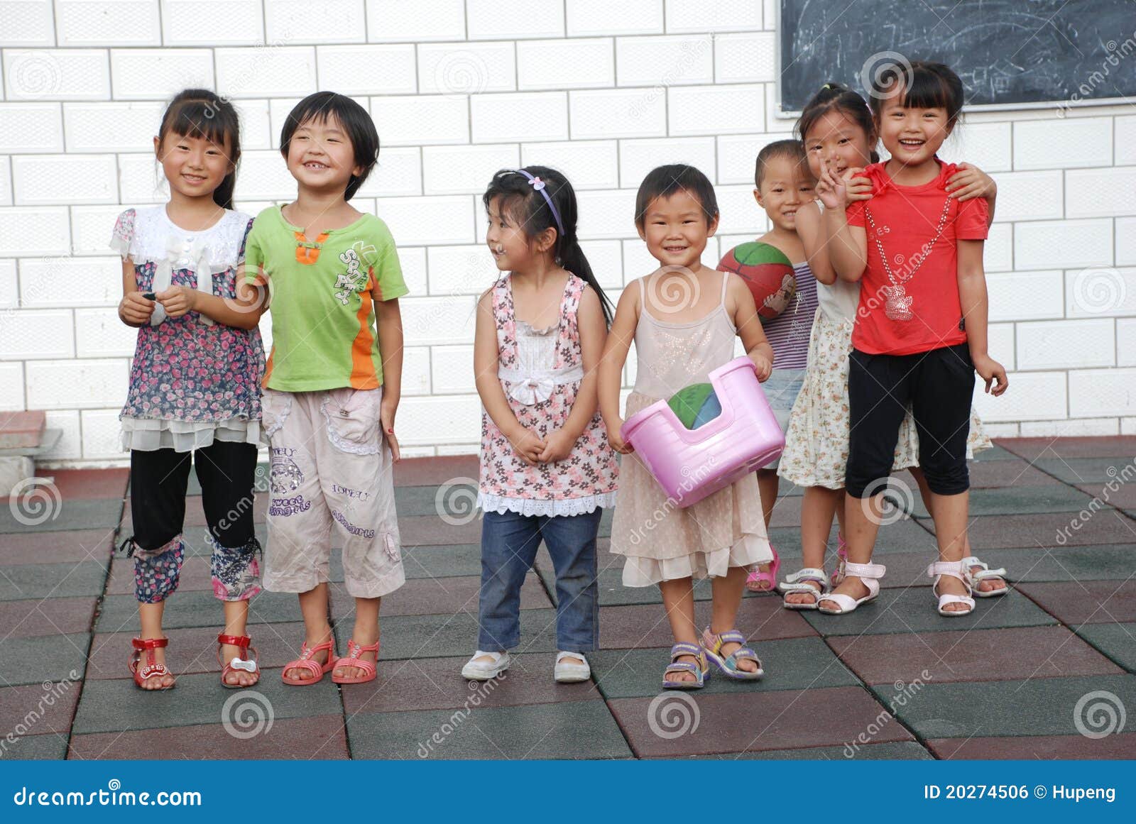 Chinese school children editorial photo. Image of culture - 20274506