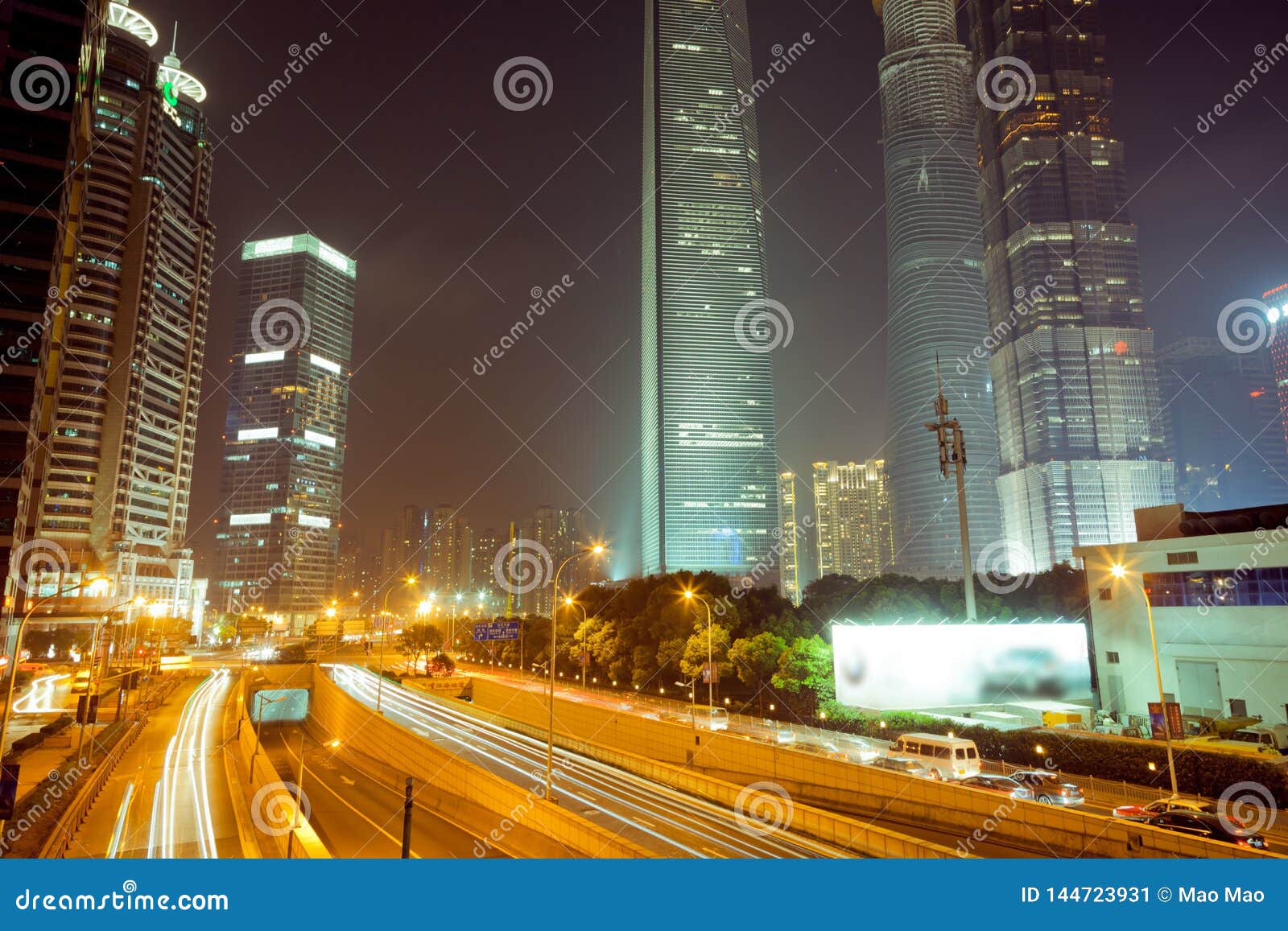 Chinese Shanghai Lujiazui Night. See the Night on the Chinese Shanghai ...