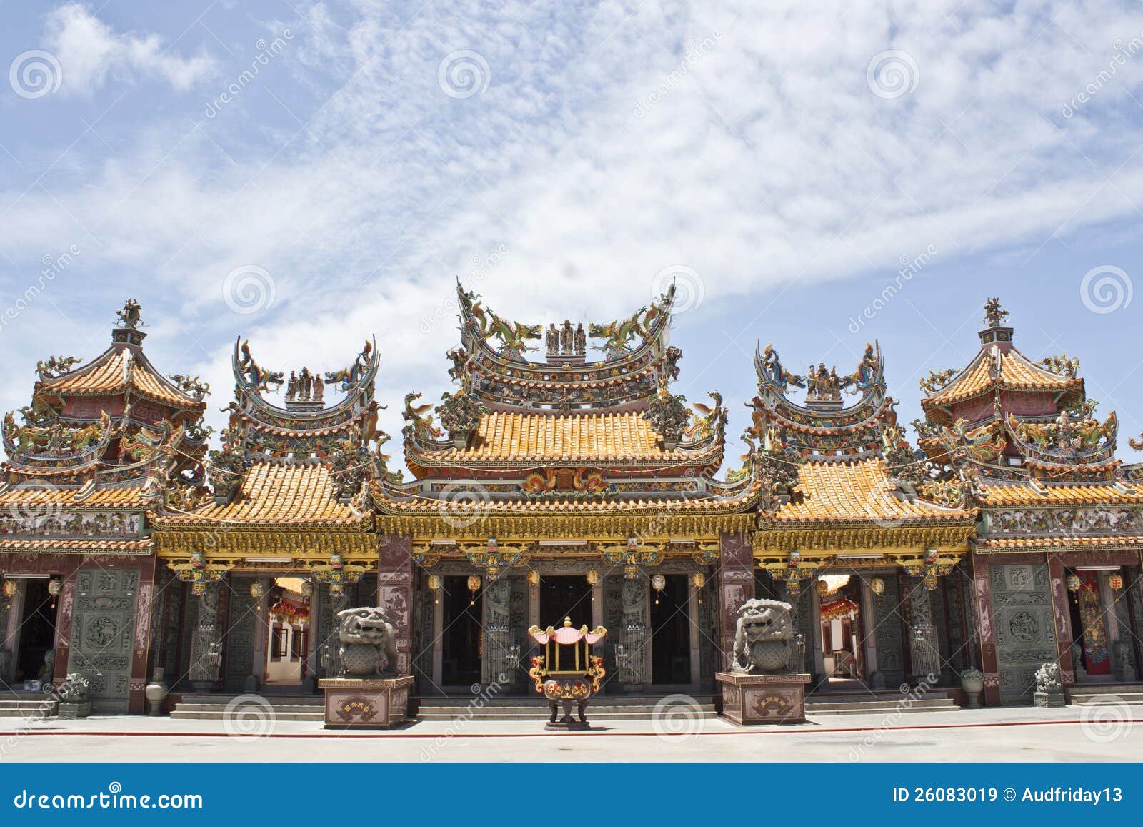 Chinese shrines. stock image. Image of ancient, oriental - 26083019
