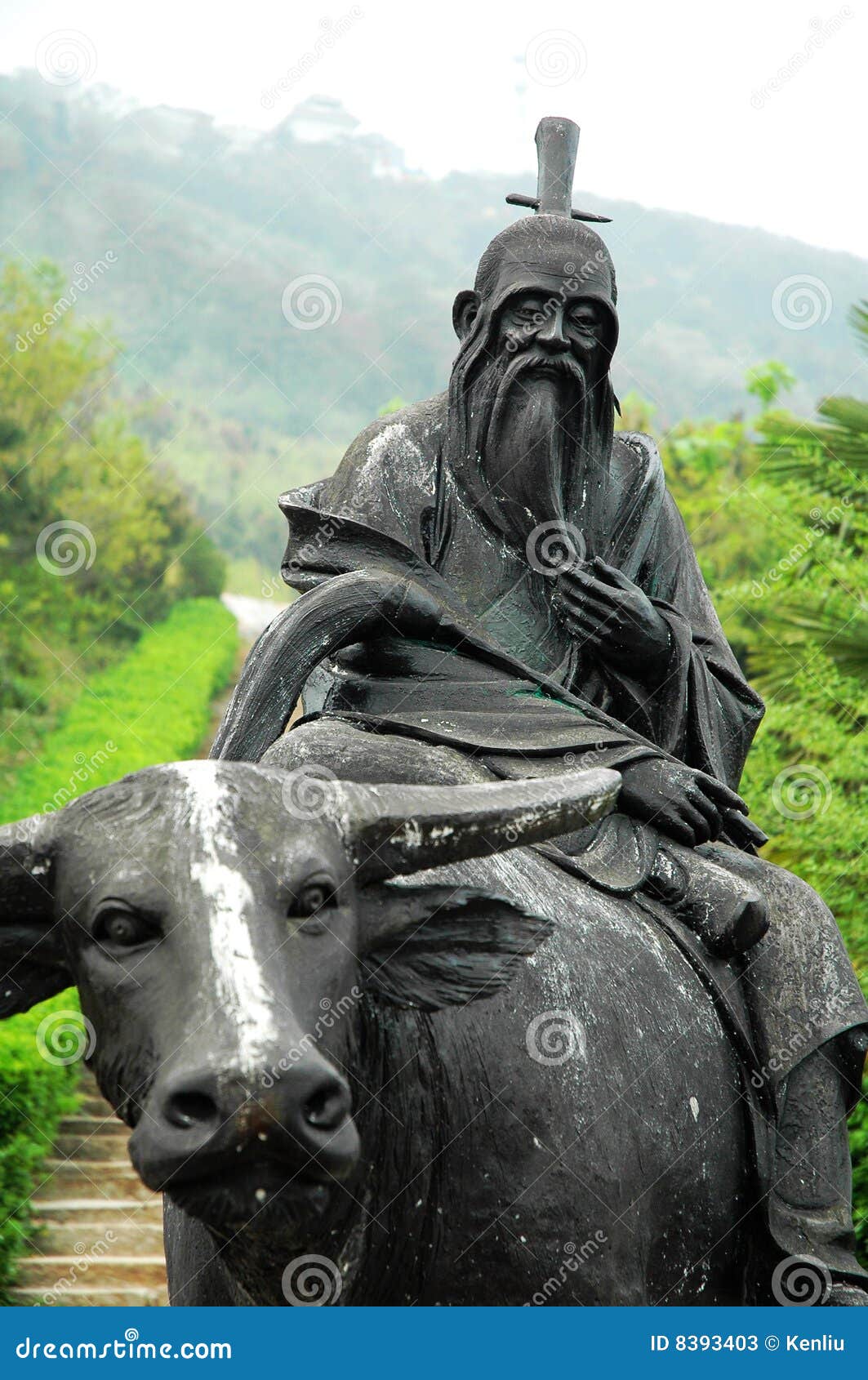 Chinese statue stock image. Image of indigenous, chinese - 8393403