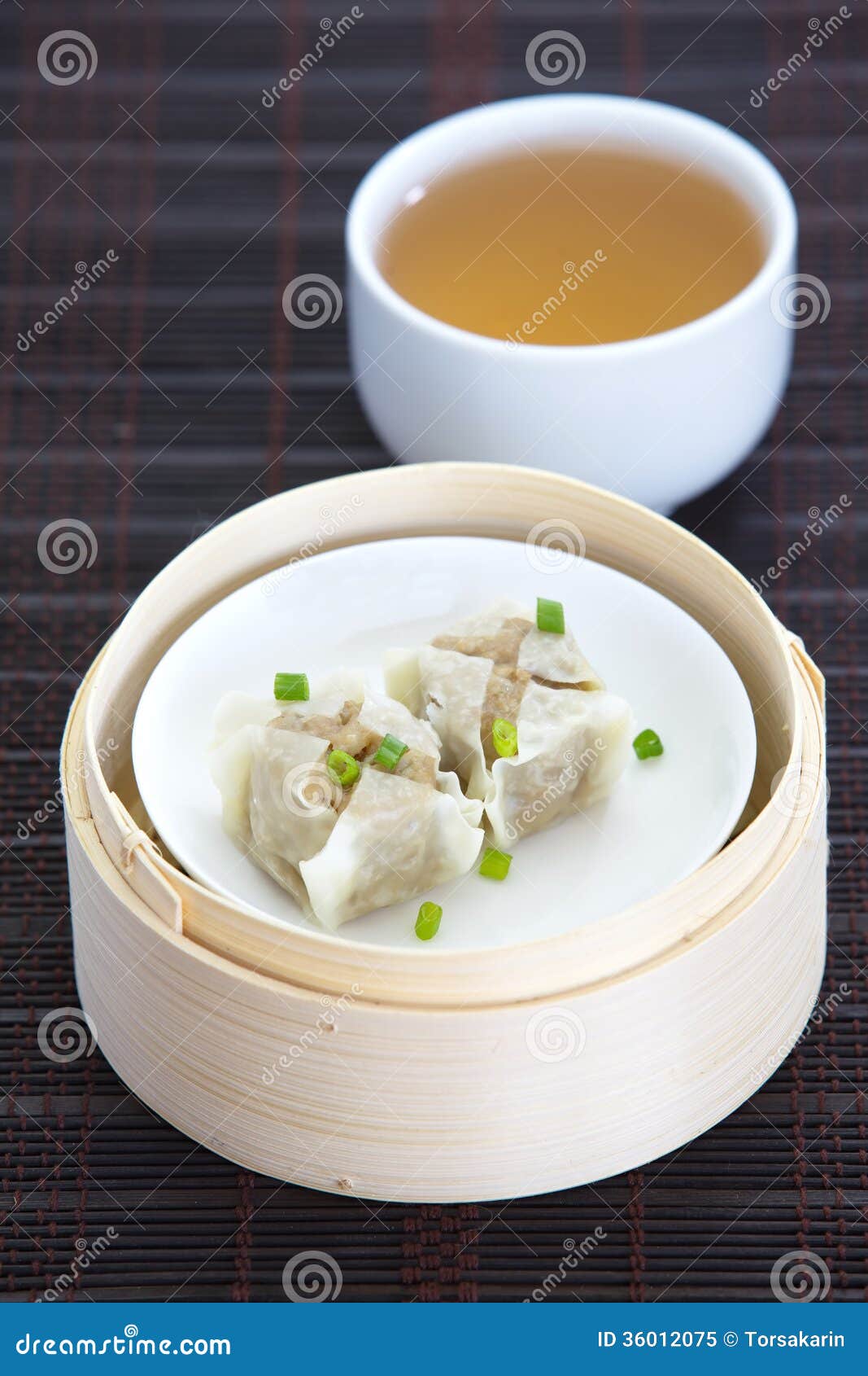 Chinese steamed dumpling stock image. Image of flour - 36012075