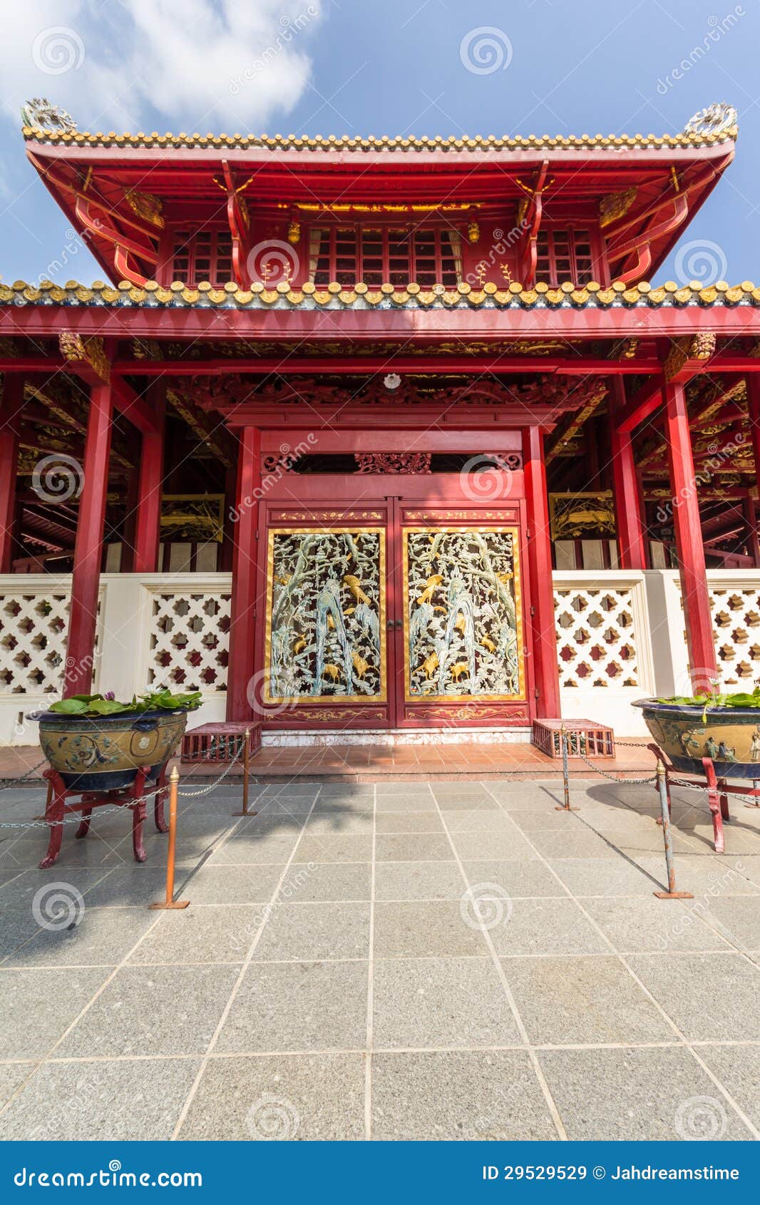Chinese style gate stock image. Image of interior, detail - 29529529