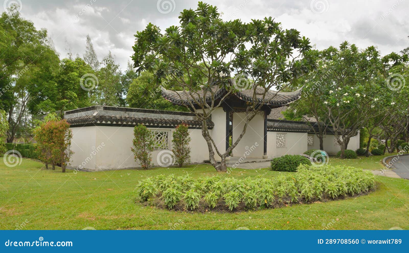 Chinese Style Pavilion in the Garden Stock Photo - Image of estate ...
