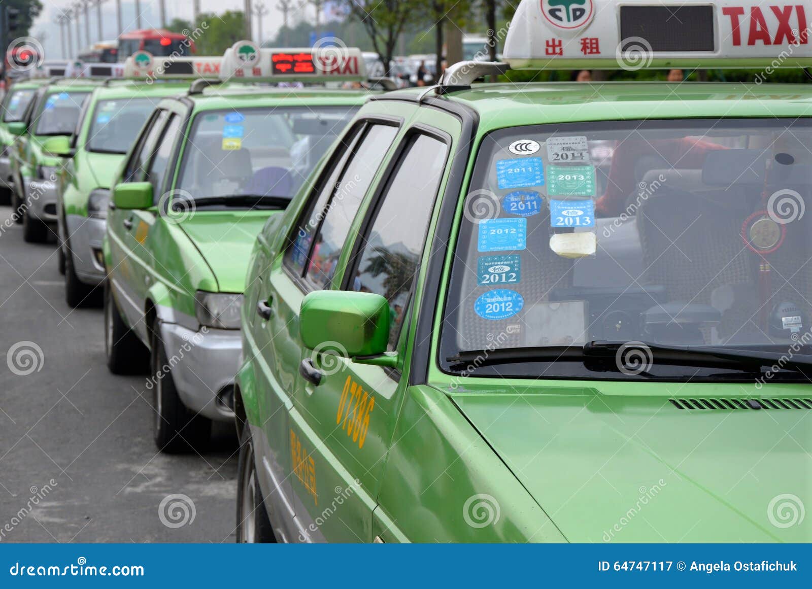 Chinese Taxis editorial photography. Image of waiting - 64747117