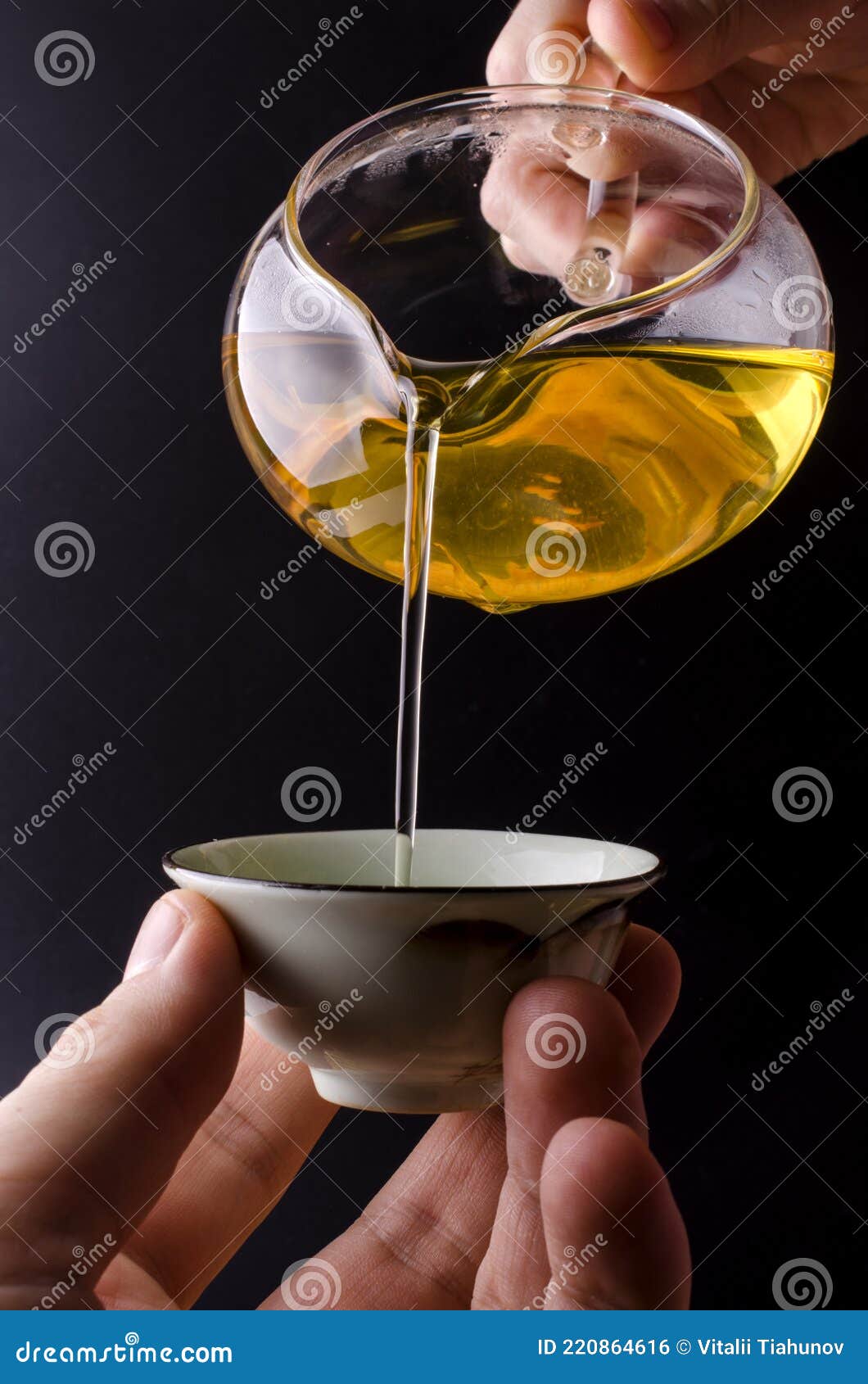 Chinese Tea Ceremony.pour Tea Stock Photo - Image of exotic, ceremony ...