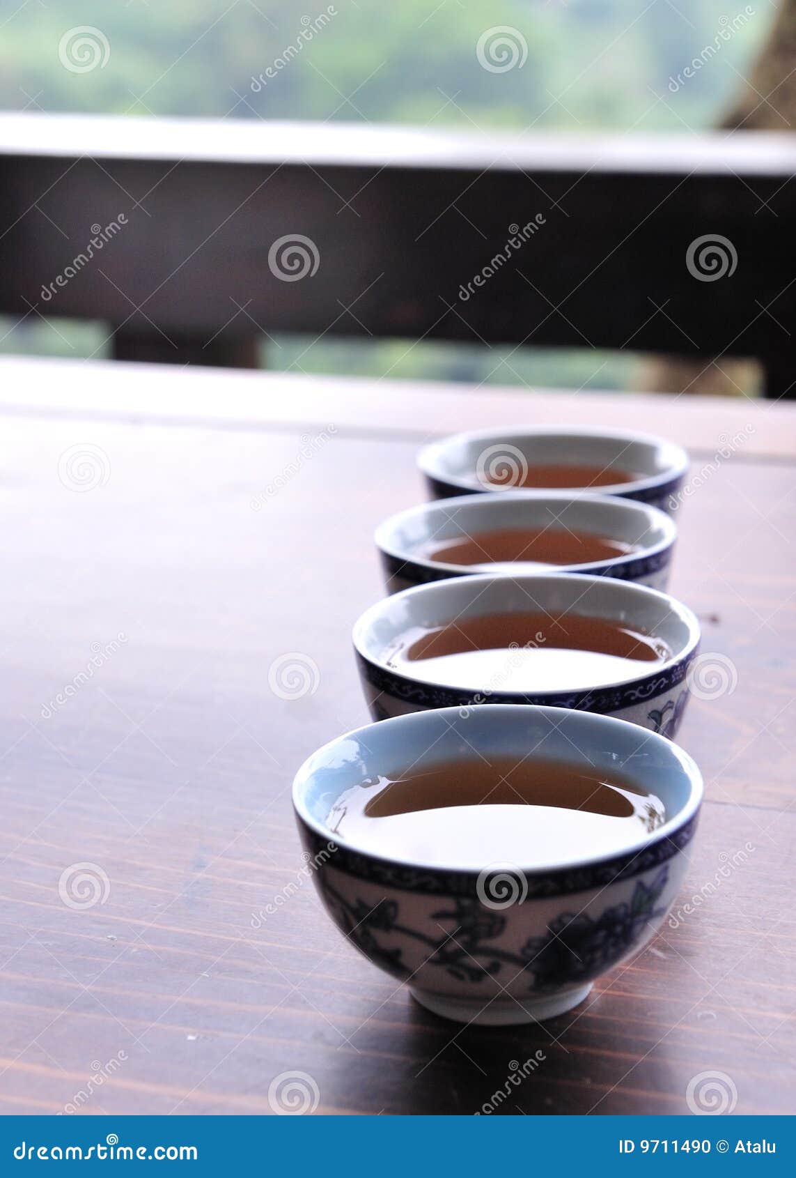 A Chinese tea cup stock photo. Image of hold, drink, recreation - 9711490