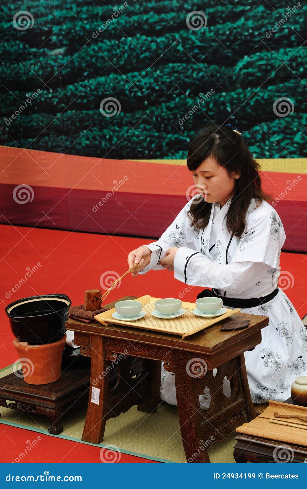 Chinese tea making demo editorial stock image. Image of chinese - 24934199