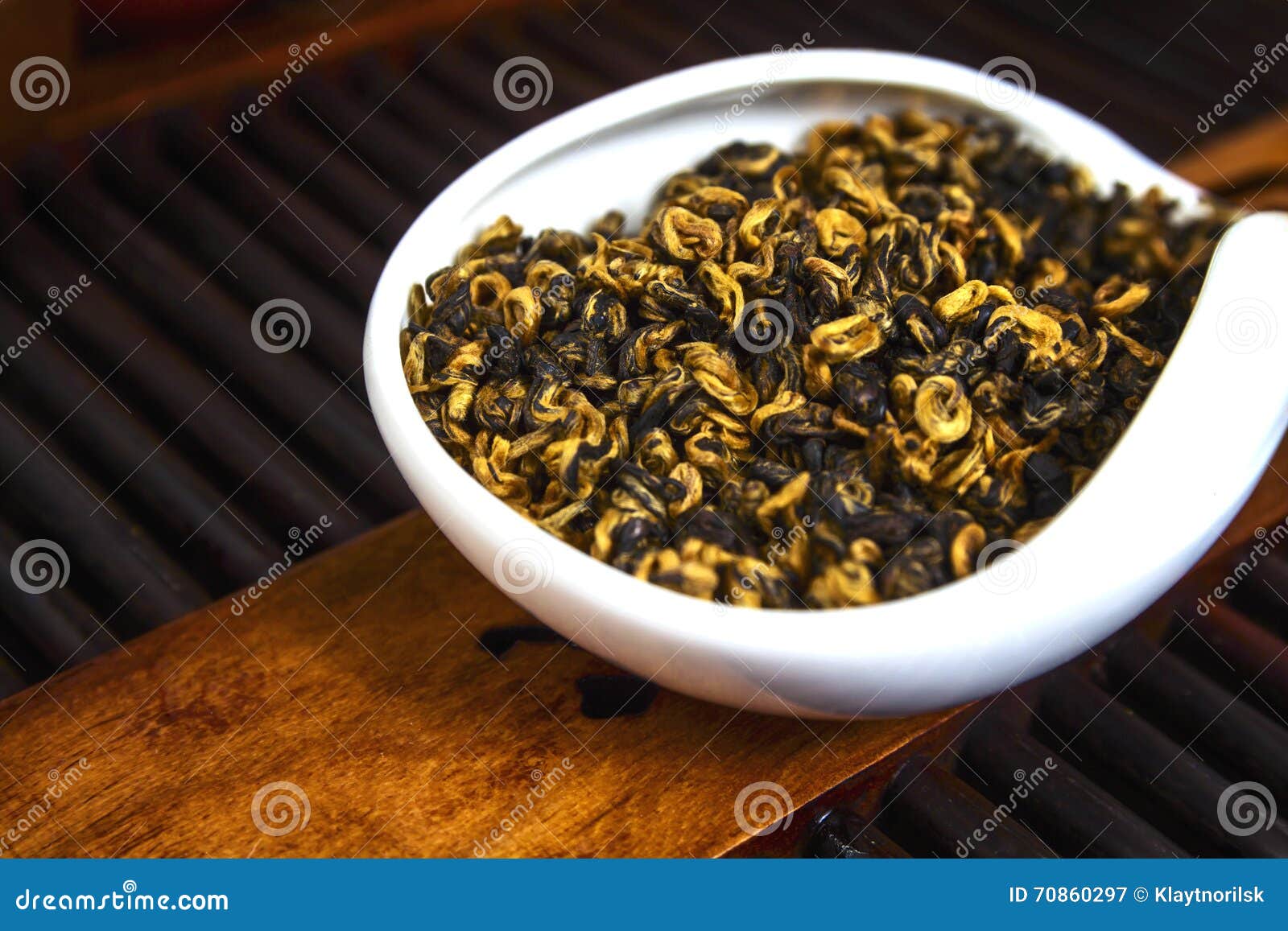 Chinese tea on wood plate stock image. Image of fermentation - 70860297