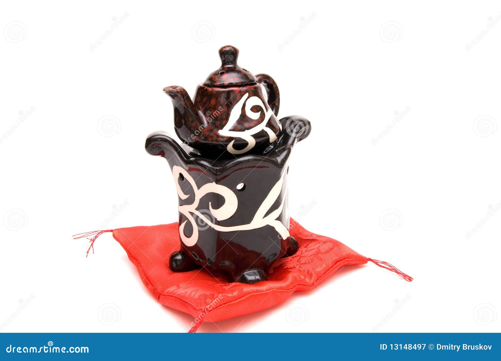 The Chinese teapot stock image. Image of culture, isolated - 13148497