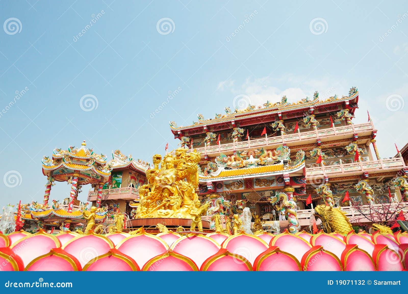 Chinese temple stock photo. Image of prayers, religion - 19071132