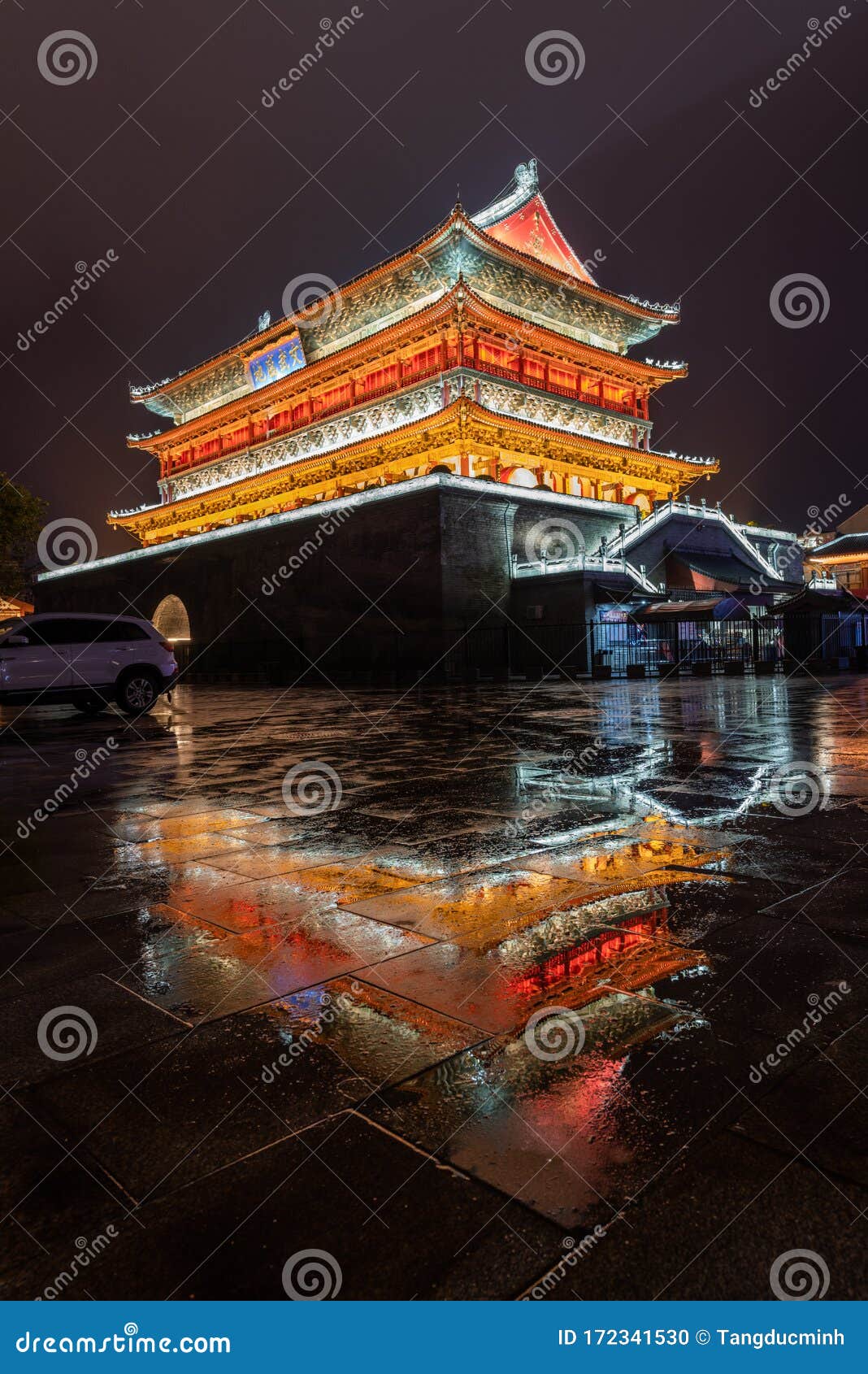 Chinese Temple Gate in Xian Stock Photo - Image of chinese, culture ...