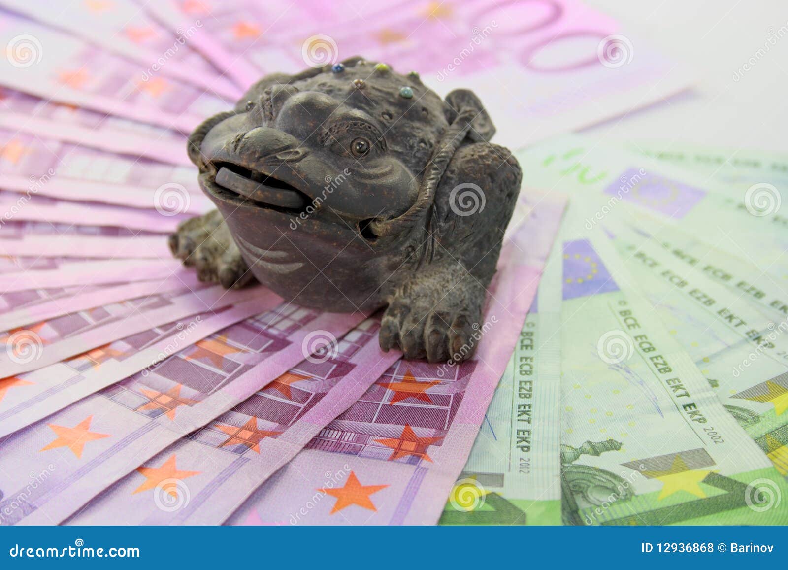 The Chinese Toad of Happiness Stock Photo - Image of chinese, finance ...
