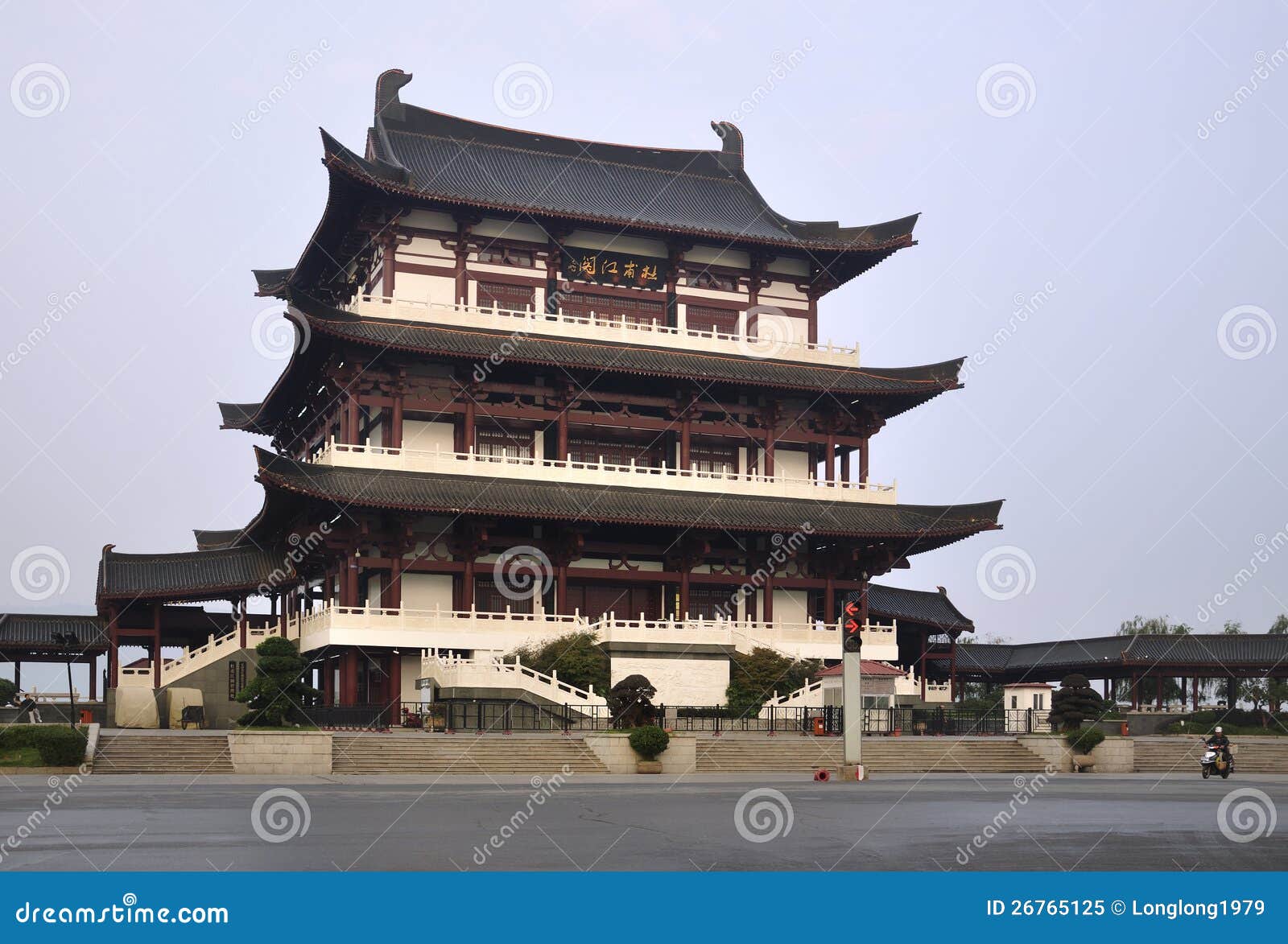 Chinese Traditional Building Editorial Image - Image of china, hunan ...