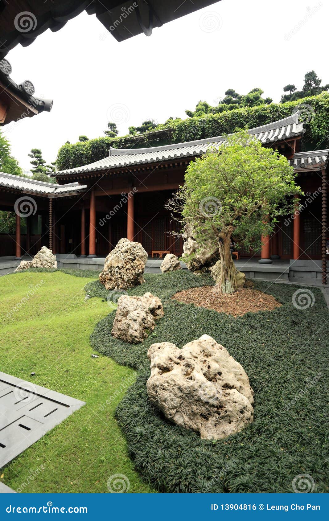 Chinese traditional garden stock photo. Image of architecture - 13904816