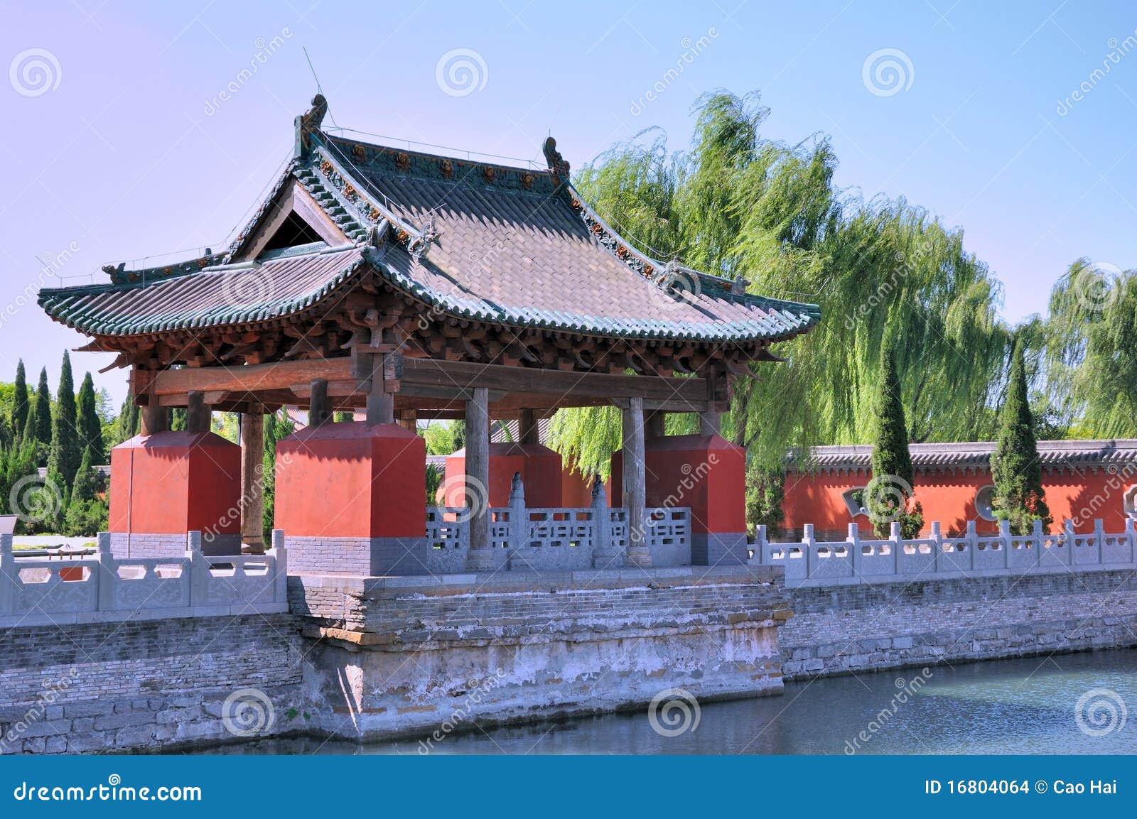 Chinese traditional garden stock photo. Image of beautiful - 16804064