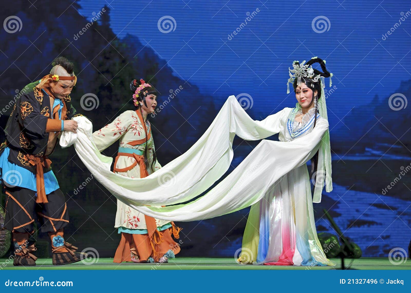 Chinese Traditional Opera Performers Editorial Photo - Image: 21327496