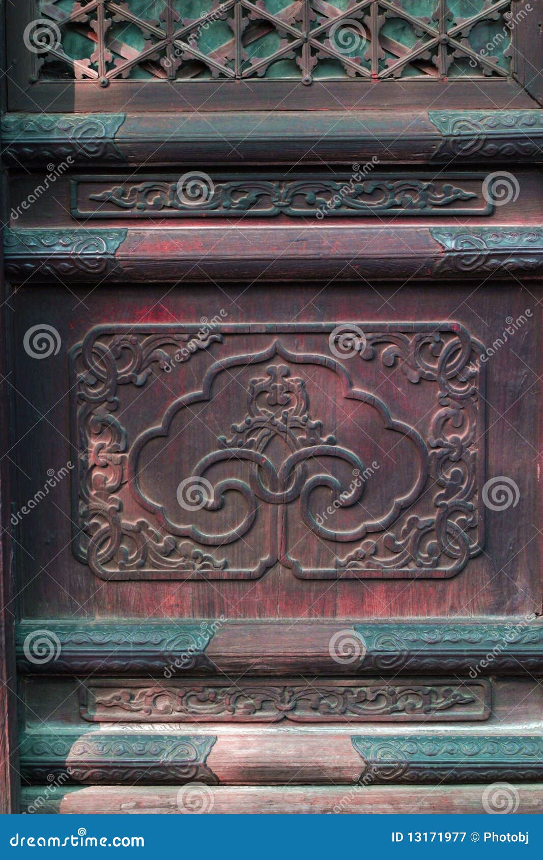 Chinese Traditional Patterns Stock Image - Image of door, brown: 13171977