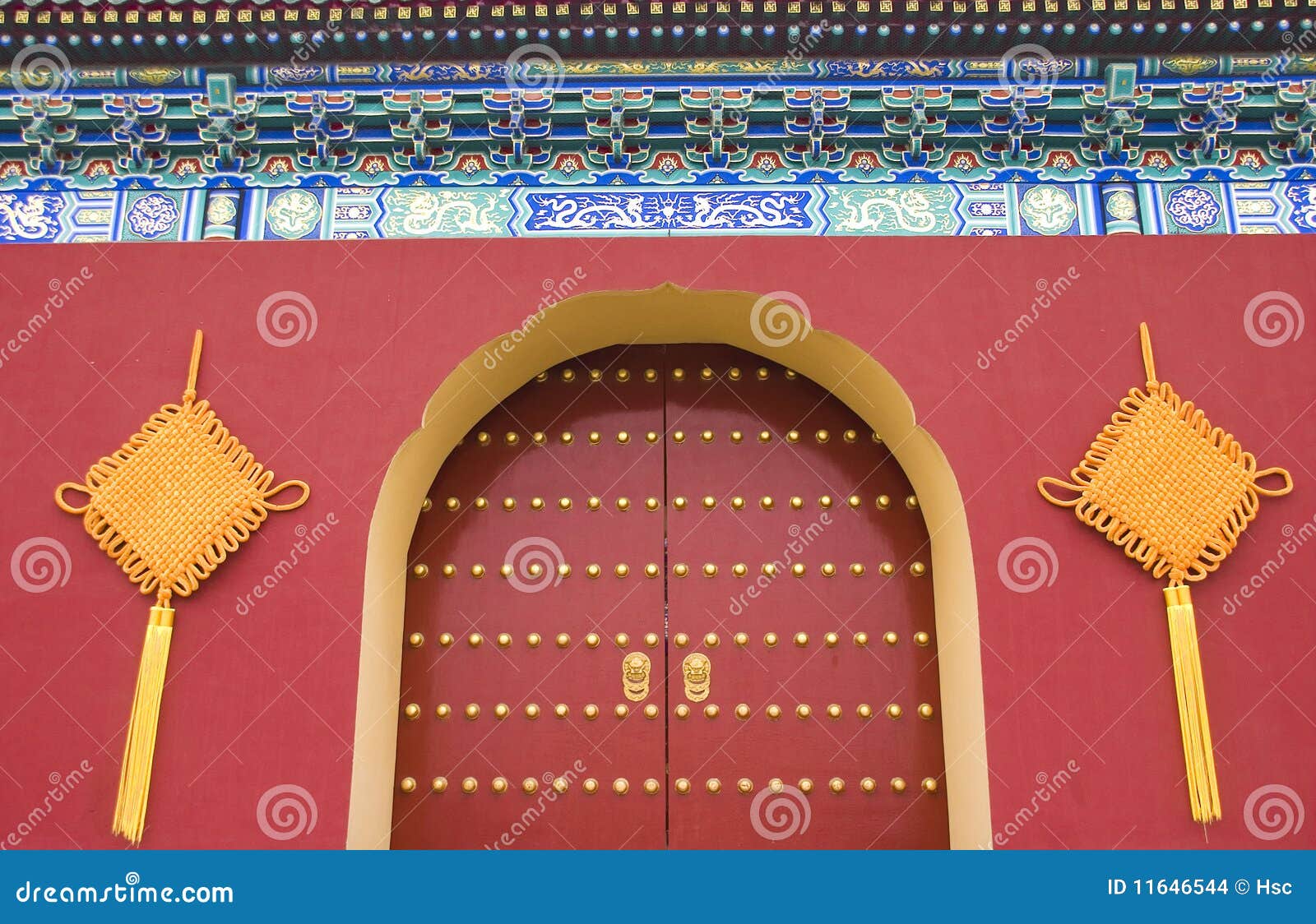 Traditional Royal Coffer With Dark Red Brown And Black Metal Finishing ...