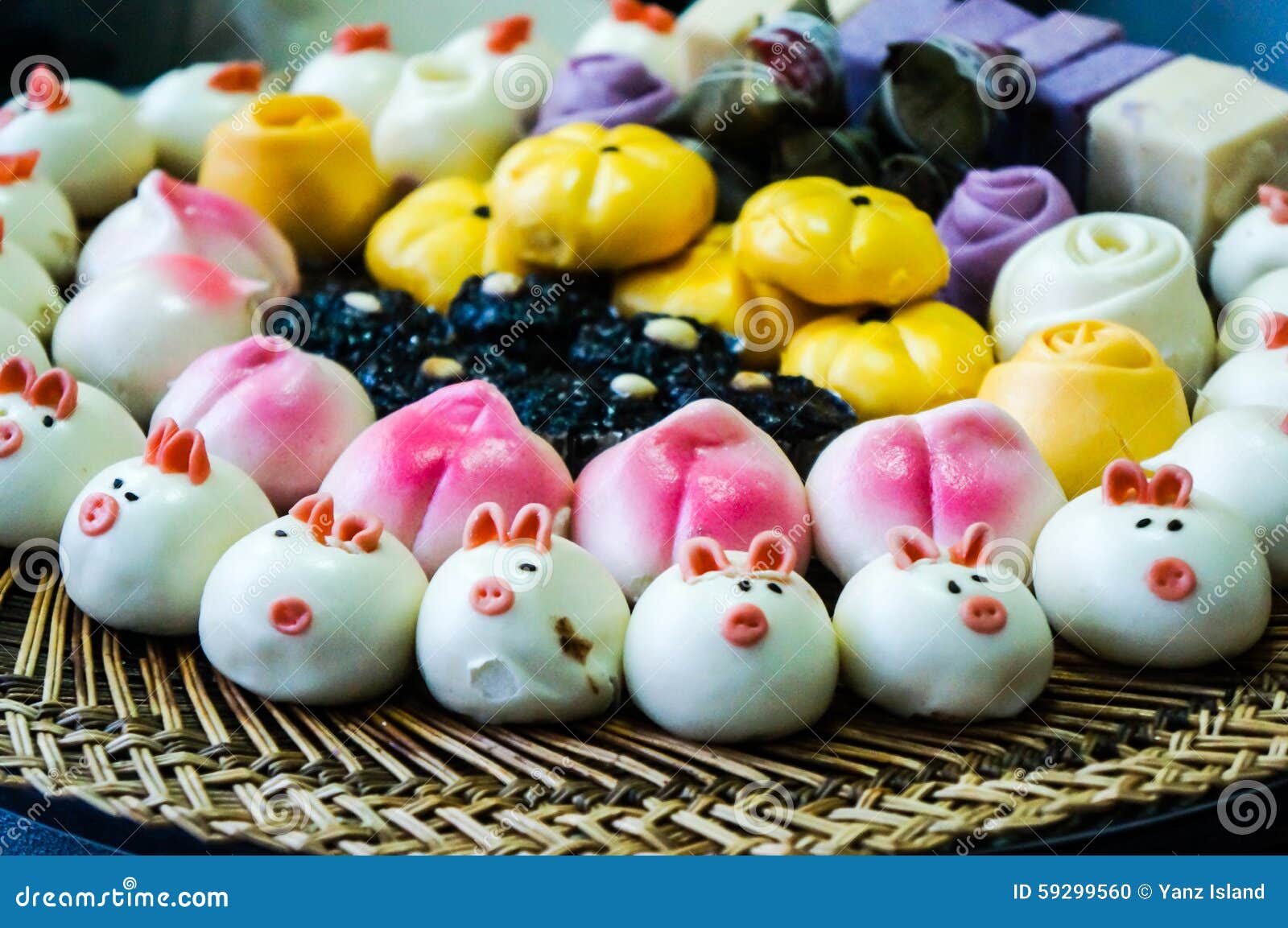 Chinese Traditional Steamed Dumplings Stock Photo - Image of steamed ...