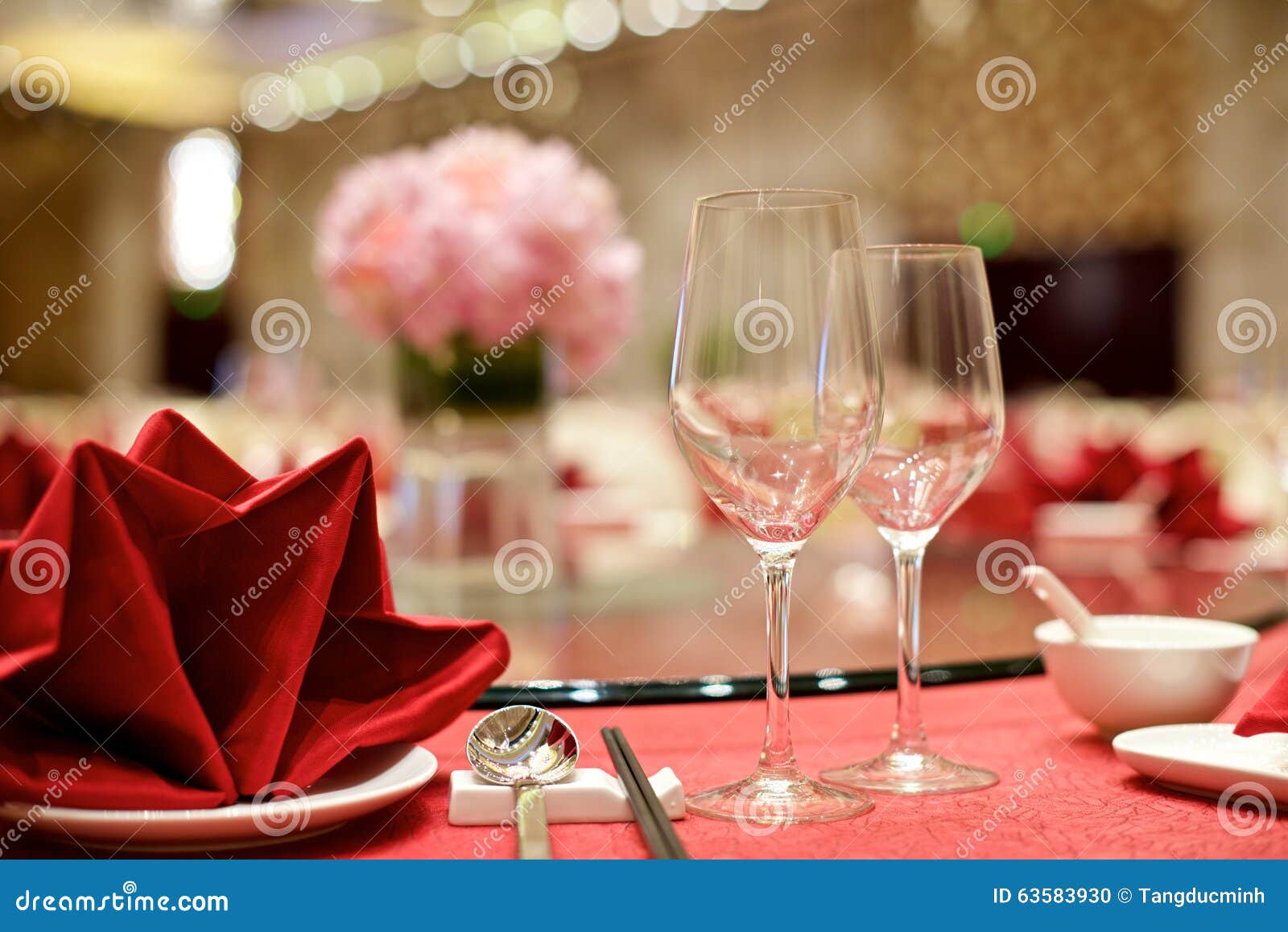 Chinese Wedding Table Set Up Stock Photo - Image of nuptials, chinese ...