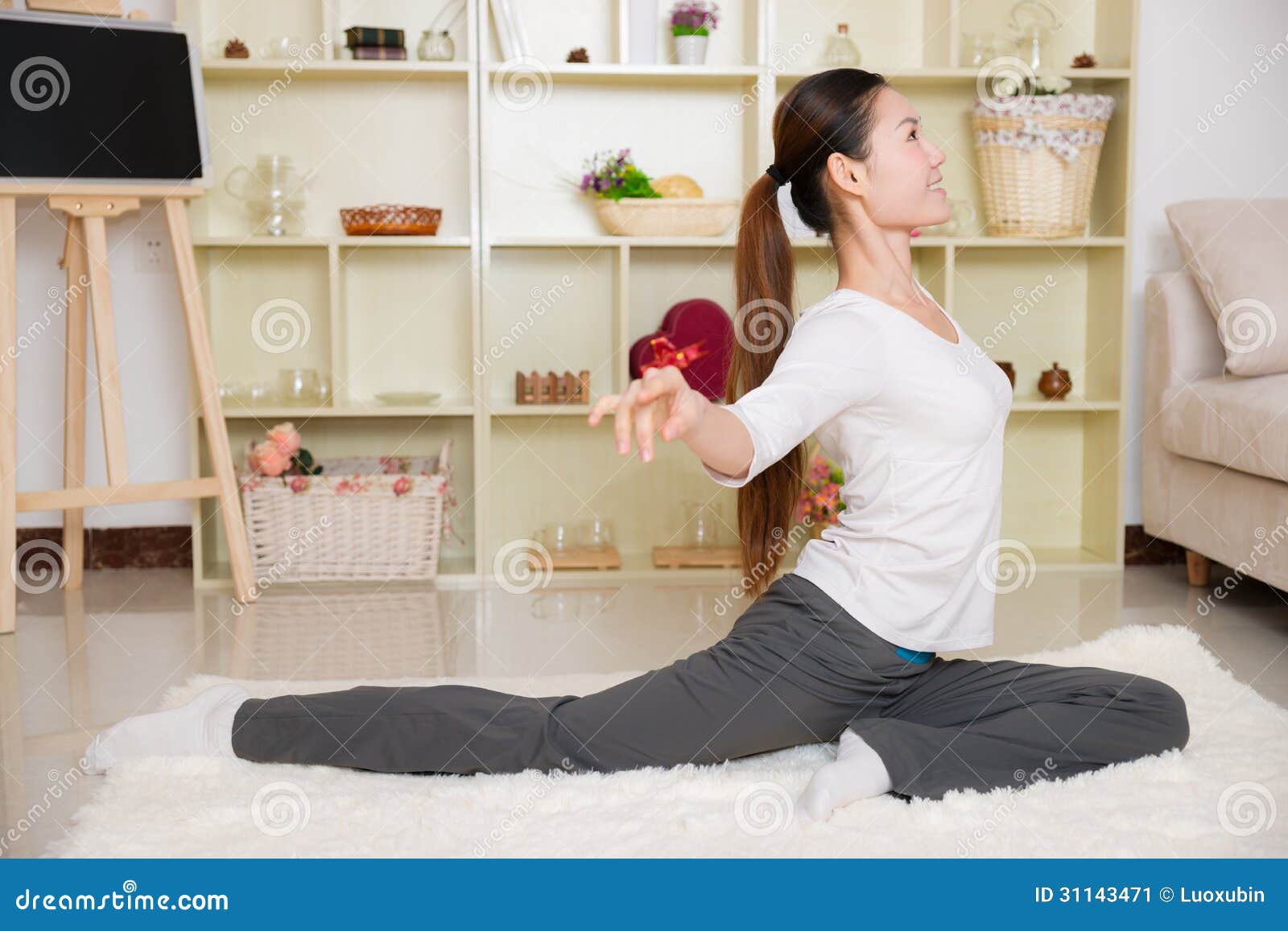 Chinese Woman Doing Yoga Stock Image Image Of Woman 31143471